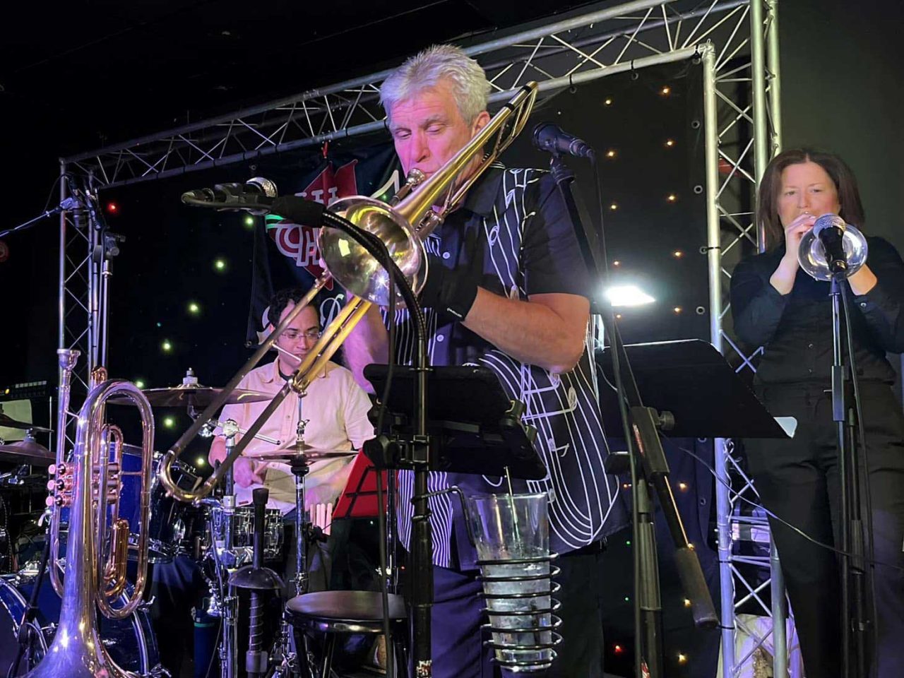 At Leavenworth Live, it's time to boogie - Discover Vintage America
